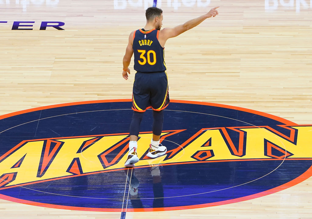Steph Curry, WNBA Players Named NAACP's Jackie Robinson Sports Award ...