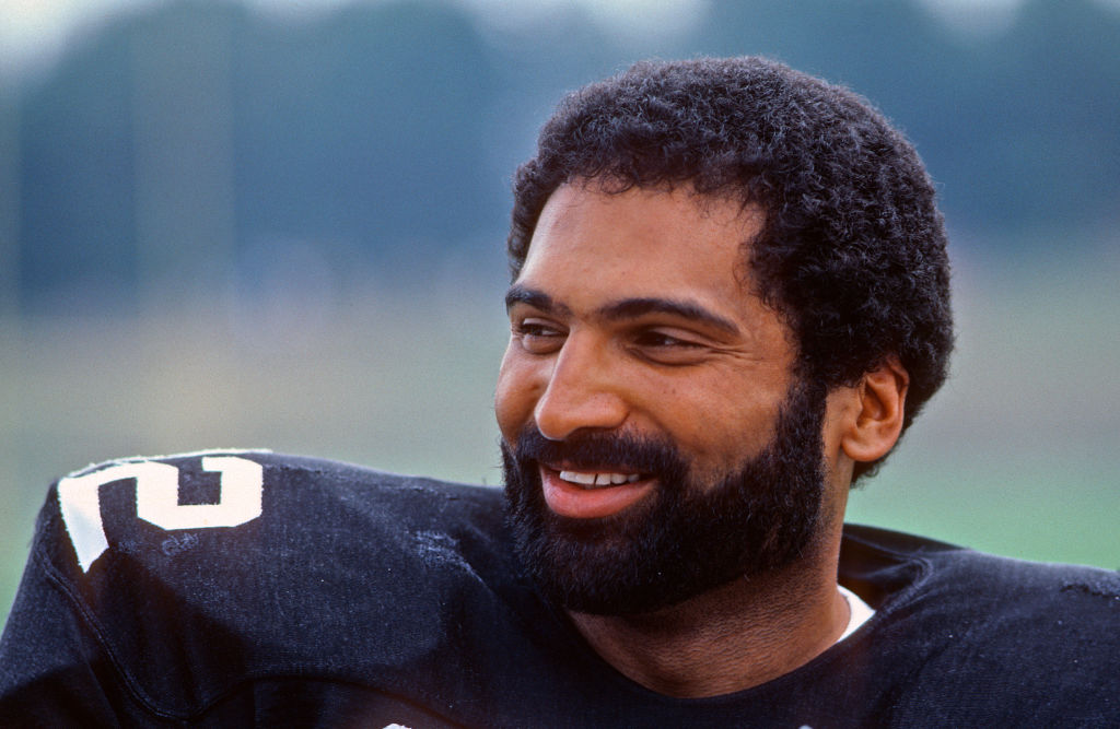 Steelers Hall Of Famer Franco Harris Passes Away